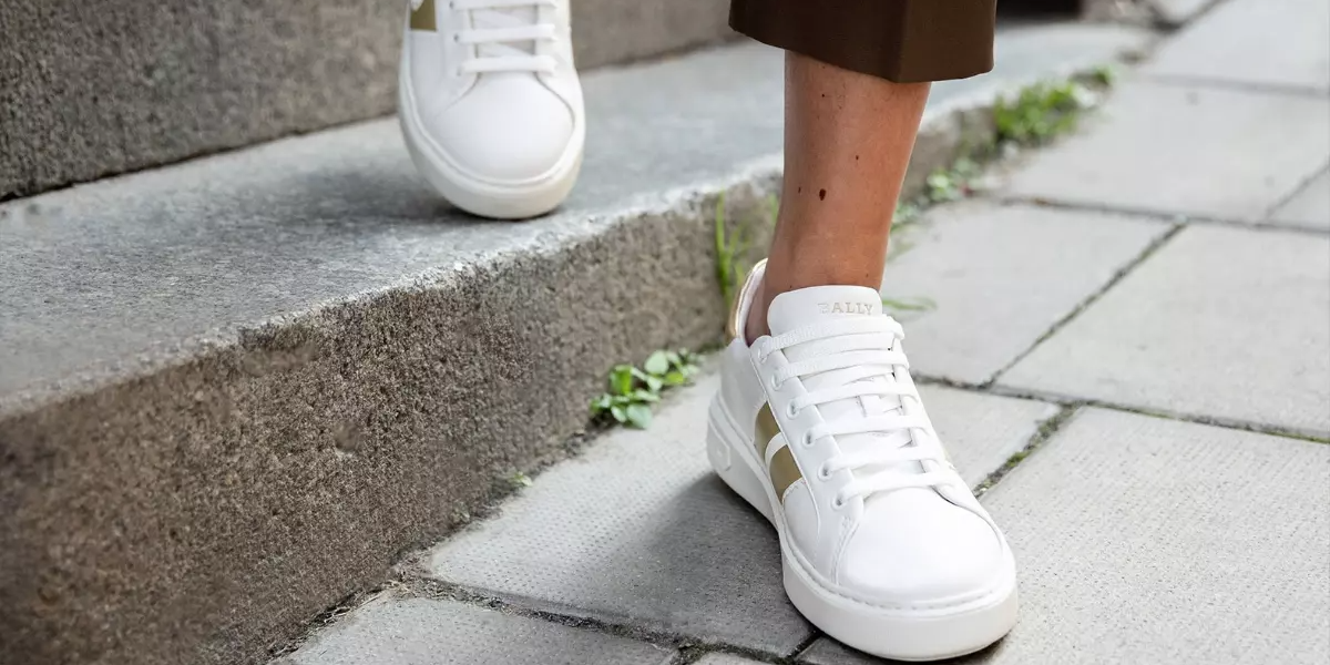 Sneakers dam - Stilrena skor i läder, vitt, chunky | Ströms